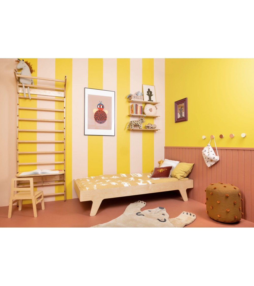 Wooden bed DREAM Light. Single bed in the Scandinavian style.